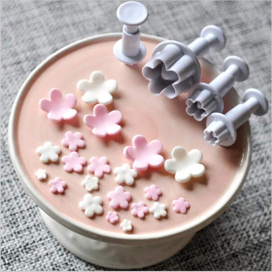 4pcs/set Plum Flower Plunger Fondant Mold Cutter Sugarcraft Cake Tools ...