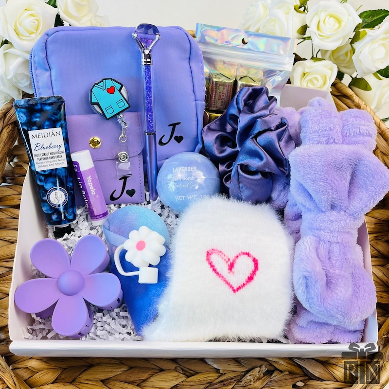 Ma Week 2025 Ideas for the Week - Etsy