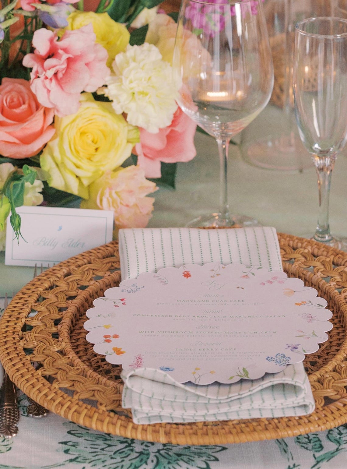 Printed Scallop Wavy Shaped Wedding Menus, Floral Design, Scallop Edge ...