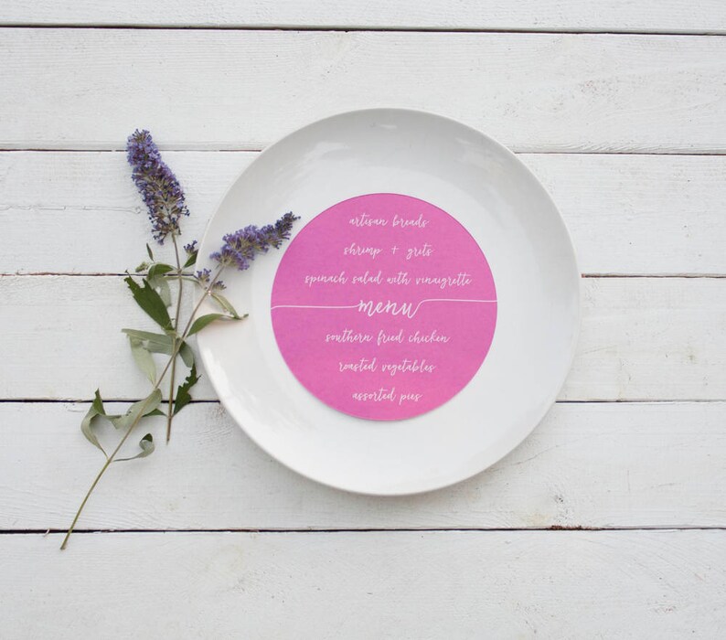 25+ Round Kraft Wedding Plate Menu - Rustic Wedding Menu Table Decor ...