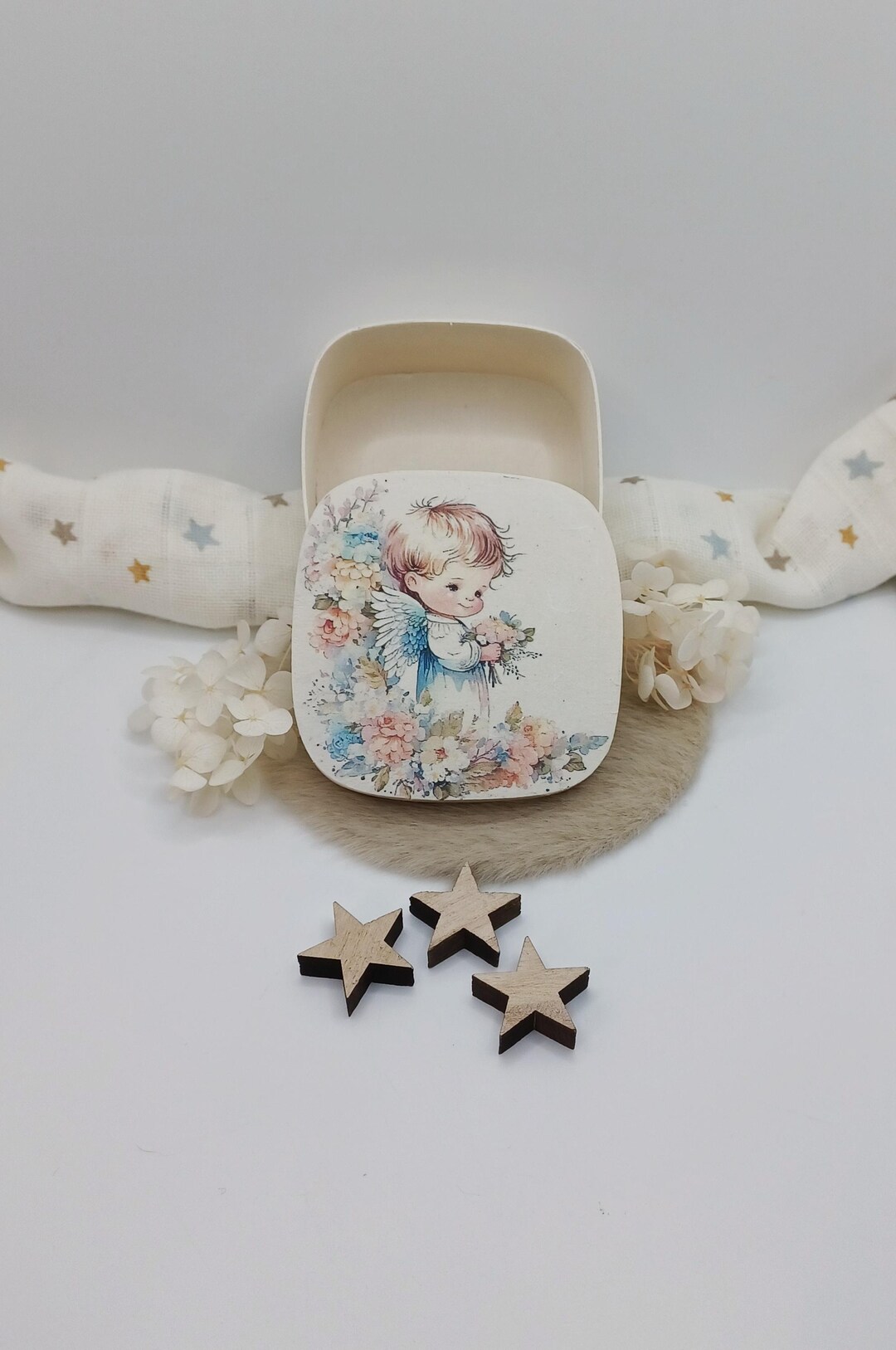 Small Memory Box Souvenir Gift Star Child Wooden Box With Lid and Motif ...