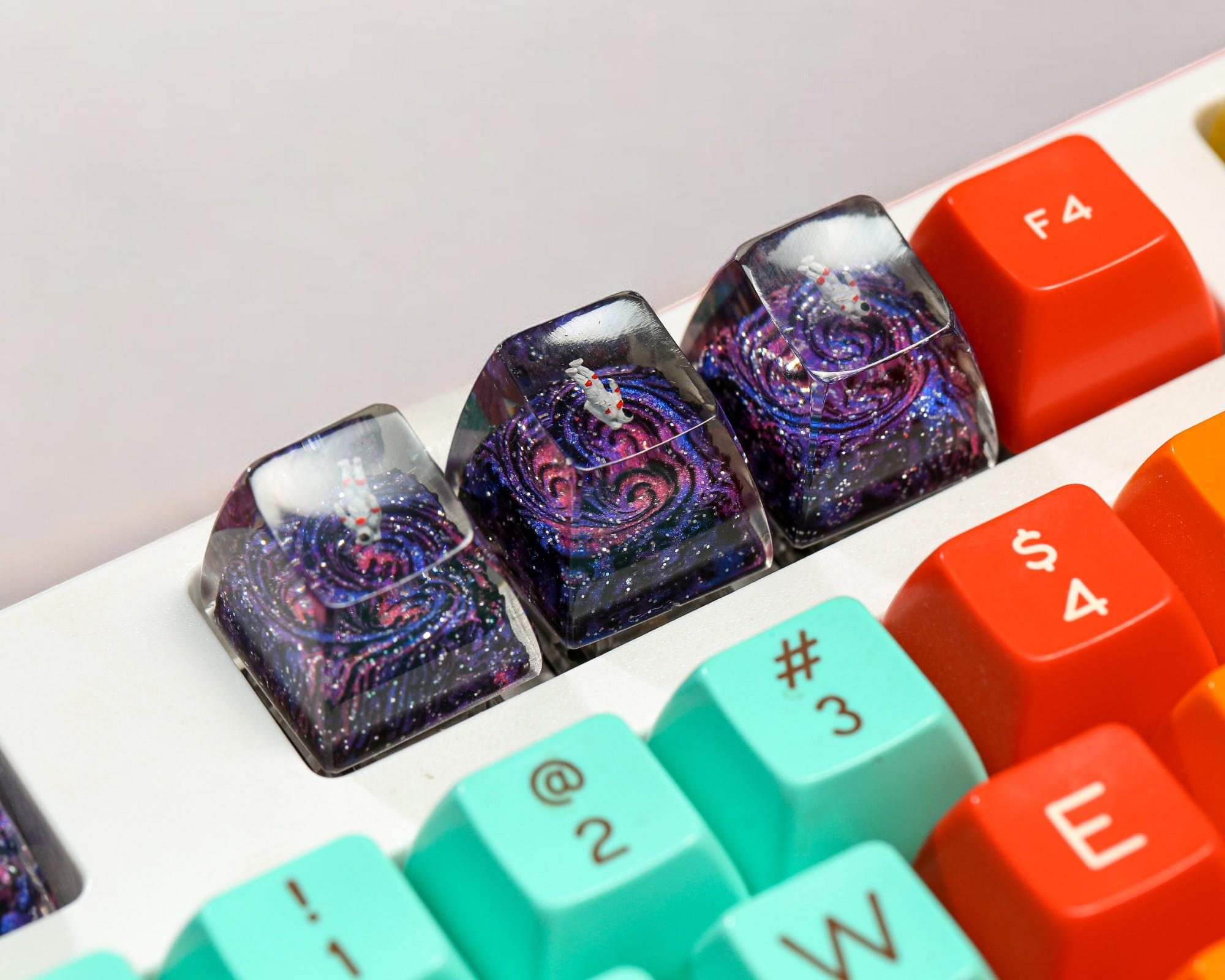Keycaps Custom Artisan, Keycaps Anime Cute, Galaxy Keycap Space, Purple ...