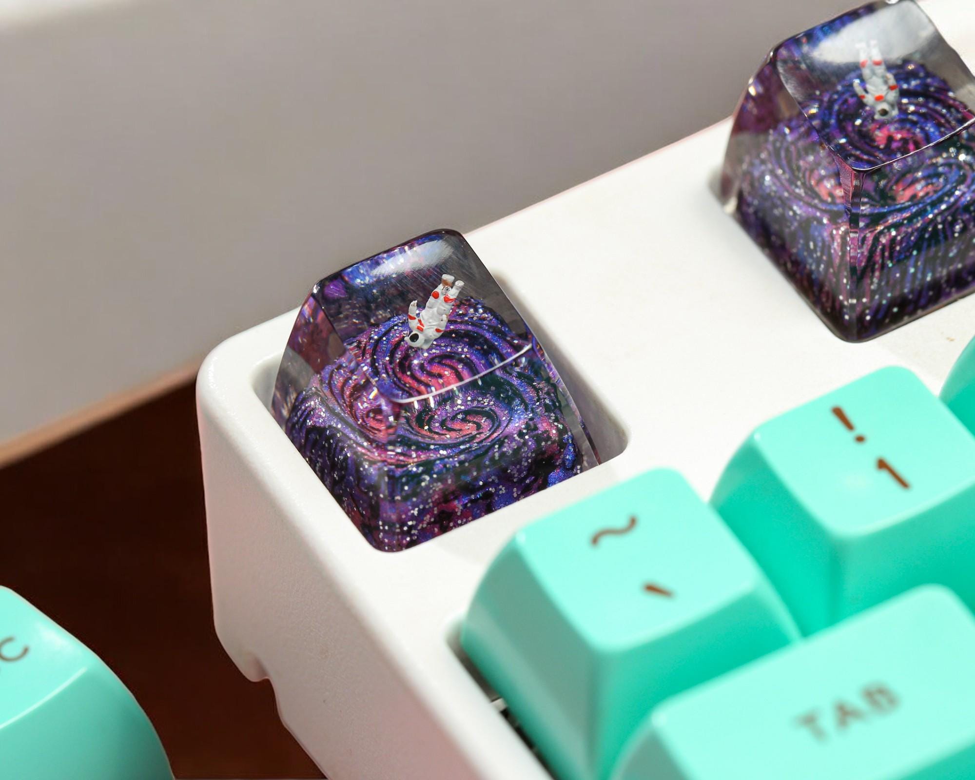 Keycaps Custom Artisan, Keycaps Anime Cute, Galaxy Keycap Space, Purple ...