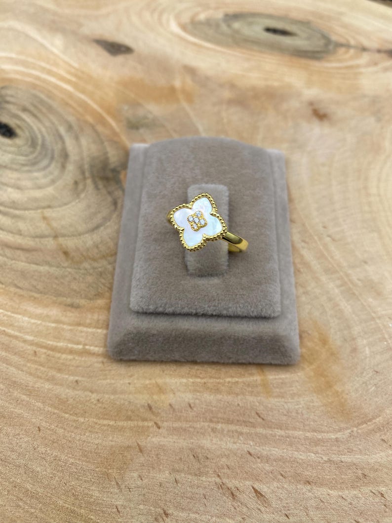 Quenn Clover Silver Ring, 10 MM Pearl Clover Ring, 925 Sterling Silver ...