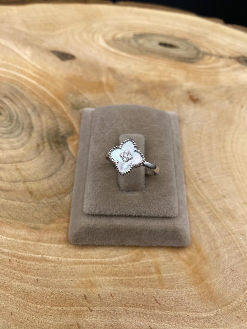 Quenn Clover Silver Ring, 10 MM Pearl Clover Ring, 925 Sterling Silver ...
