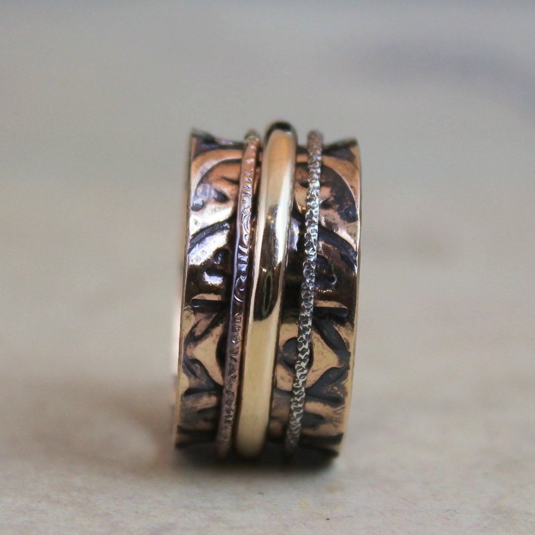 Majestic 14K Rose Gold Spinner Ring - Etsy