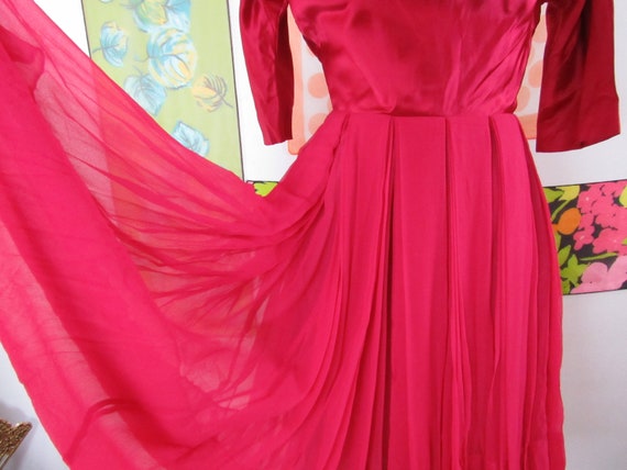 1950s Raspberry pink silk chiffon circle skirt dress … - Gem