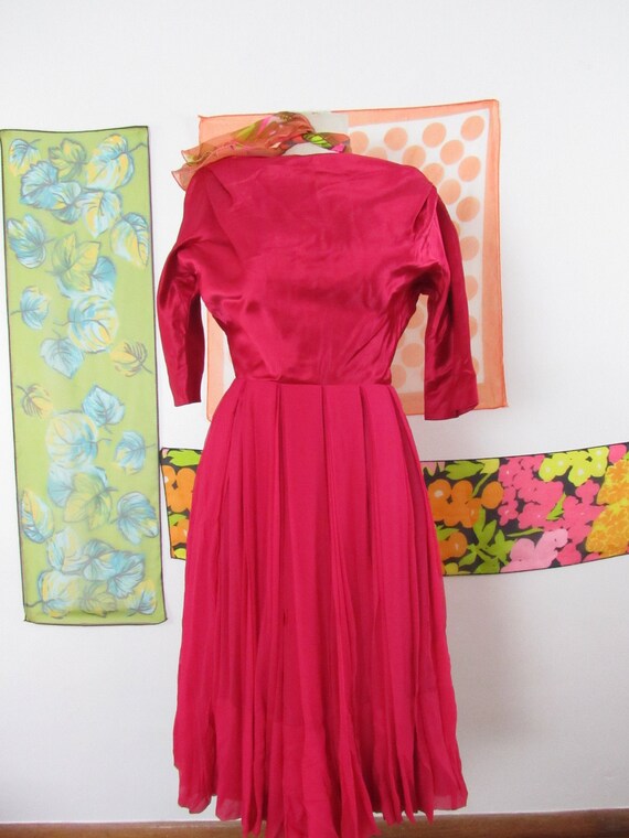 1950s Raspberry pink silk chiffon circle skirt dress … - Gem