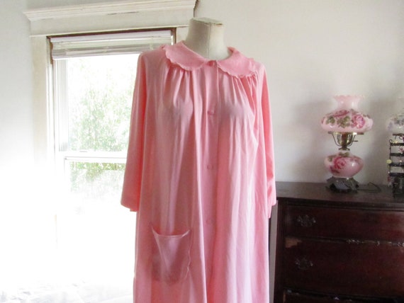 60s Pink Housecoat Robe //Large - Gem