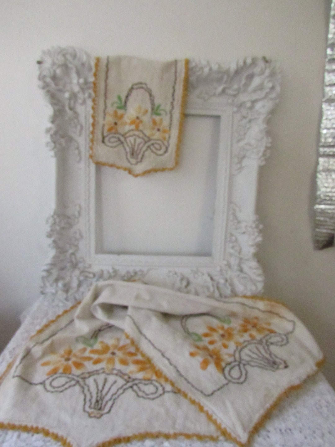 1930s Highly Skilled Hand Embroidery Table Runner Pure Linen - Etsy