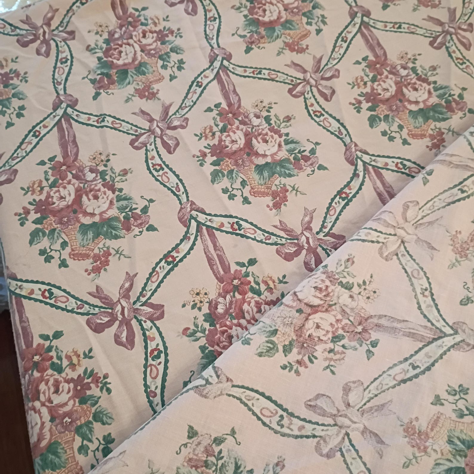 Mario Buatta "prince of Chintz" Rose Basket Sheet Set - Etsy