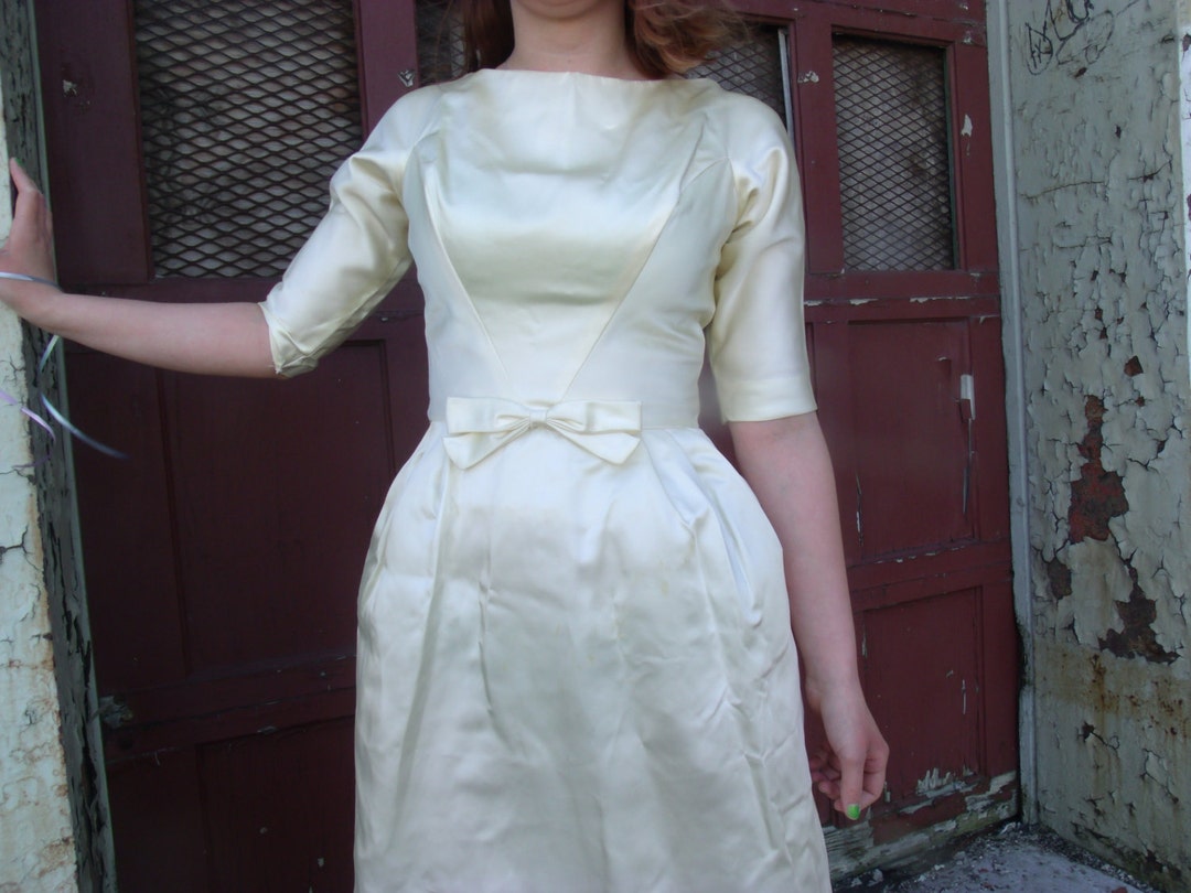 1960s Dreamy Waterfall Cape Bridal Gown Mod Structured Bodice, Detailed ...