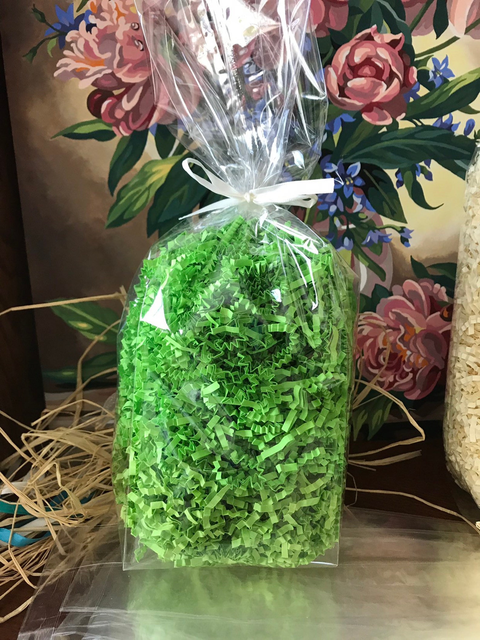 2 Oz. Crinkle Cut, Basket Filler, Brown Crinkle Cut Paper, White Shred ...