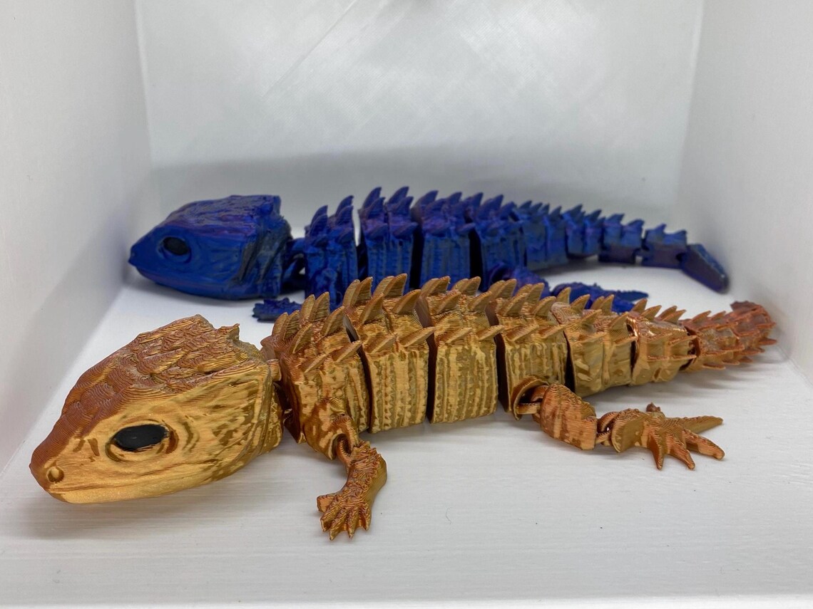 Lizard Desk Companion for Reptile Enthusiasts - Perfect Desktop Accent ...