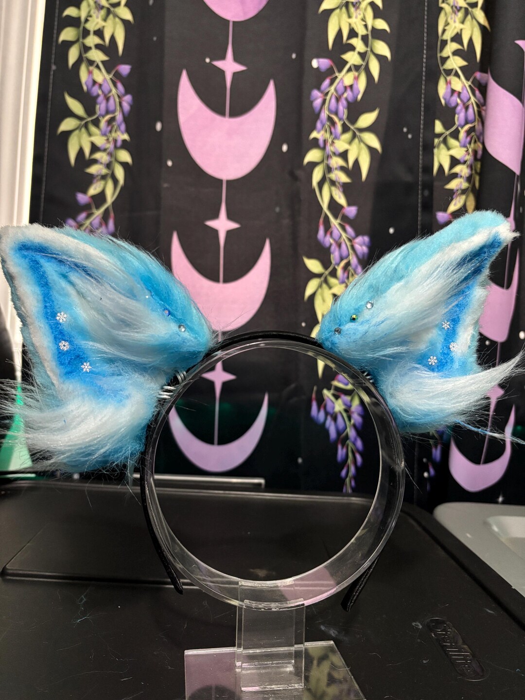 Frosted Arctic Fox Ears – Blue & White Faux Fur Cosplay Headband With ...