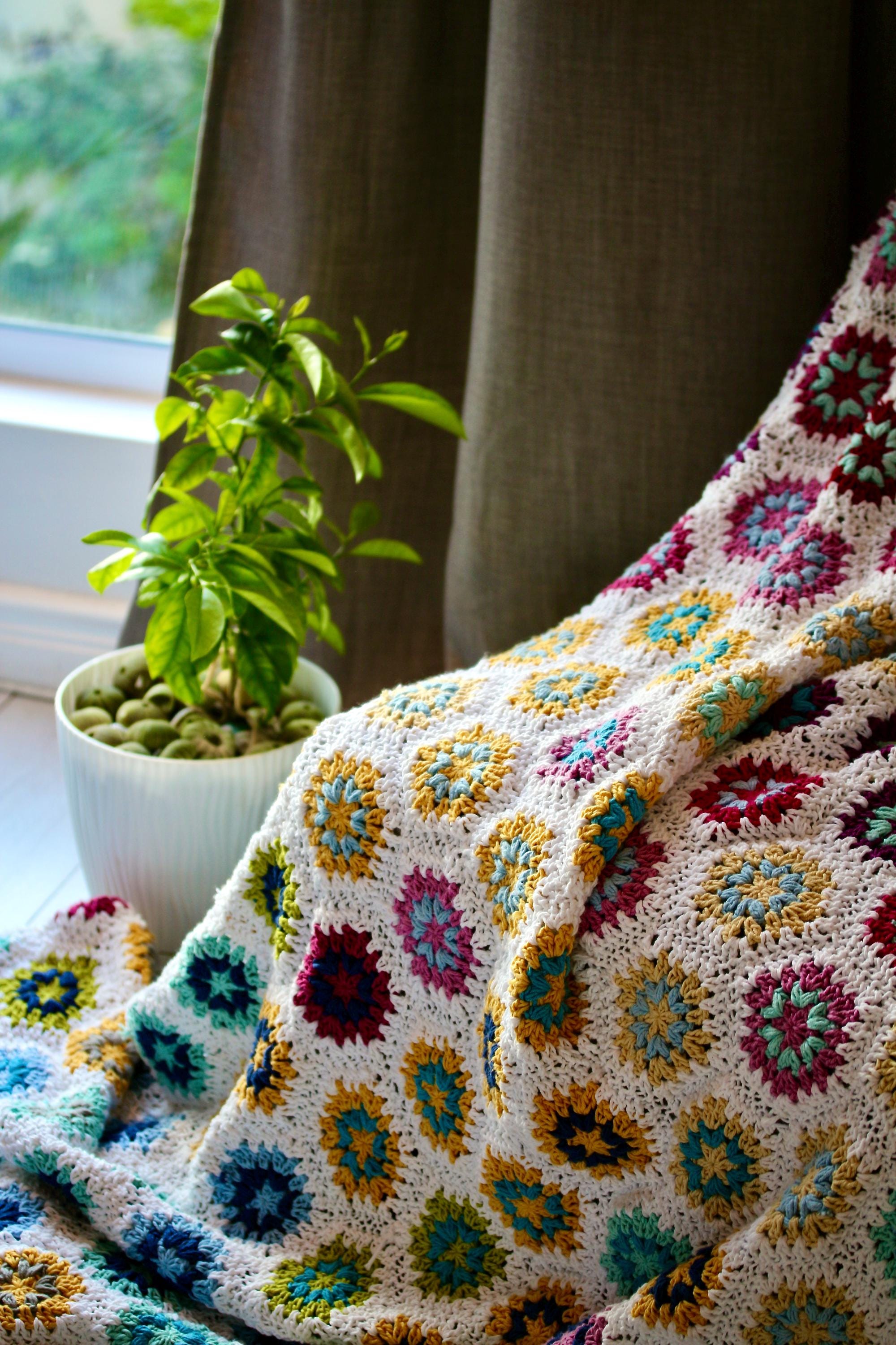 Hexagon Granny Square Temperature Blanket Crochet Pattern | Yearly ...