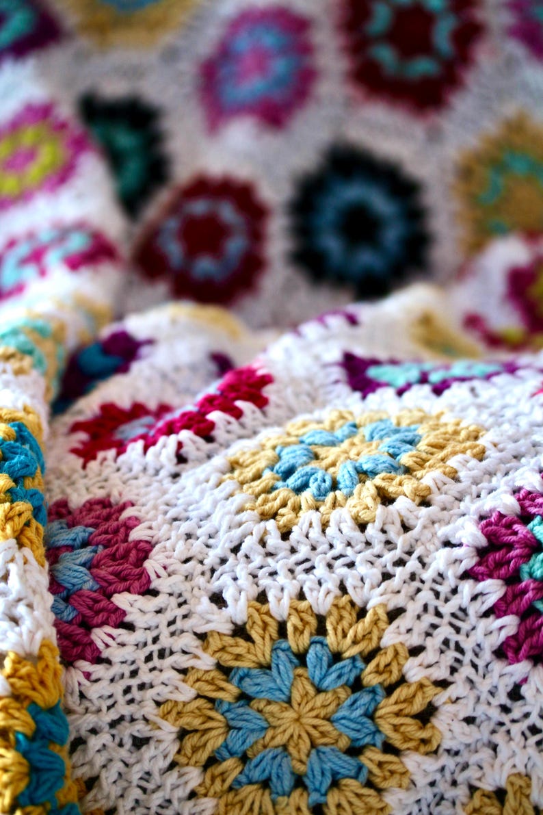 Hexagon Granny Square Temperature Blanket Crochet Pattern | Yearly Temperature Tracker ...