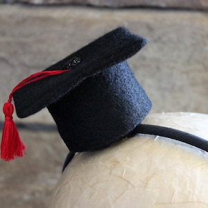 Mini Graduation Cap Headband: Felt Grad Party Photo Prop - Etsy