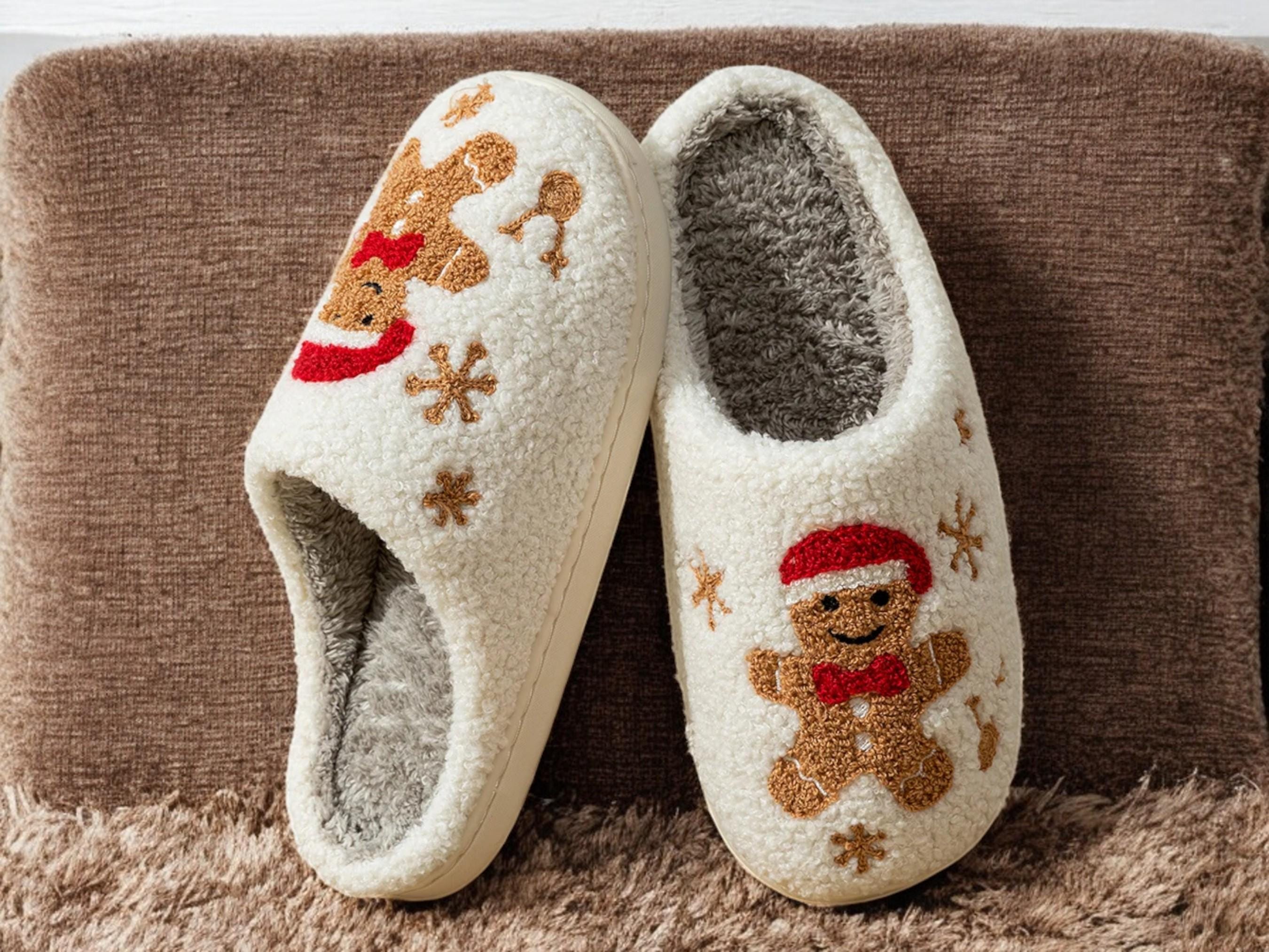 Womens Christmas Gingerbread Man Slippers Cute & Cozy Winter House ...