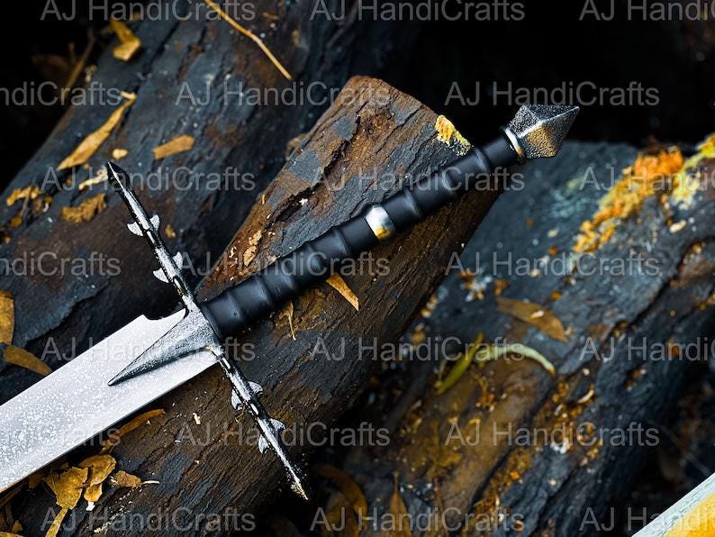 Handcrafted Ringwraith Replica Sword, Nazgul-inspired Blade ...