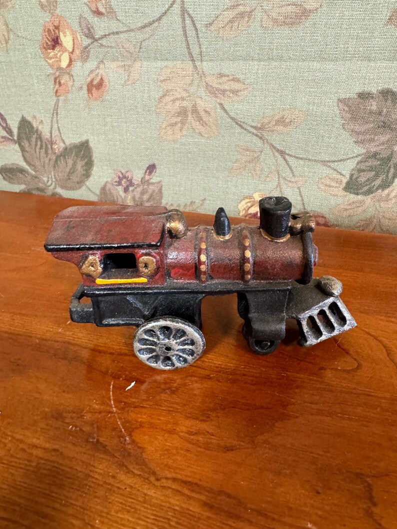 Vintage Cast Iron Train Locomotive Engine - Etsy
