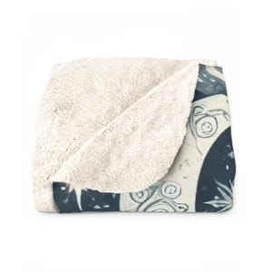 Sherpa Blanket, Celestial Moon and Stars Design, Frosted Night Cozy ...