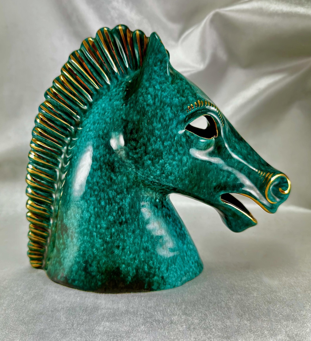 Vintage Italy Majolica Il Cardo D'oro Ceramic Turquoise and Gold Horses ...