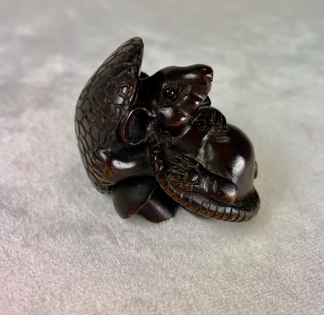 Antique Japan Ebony Ironwood Netsuke Rodent Mouse Laying Under Mushroom ...
