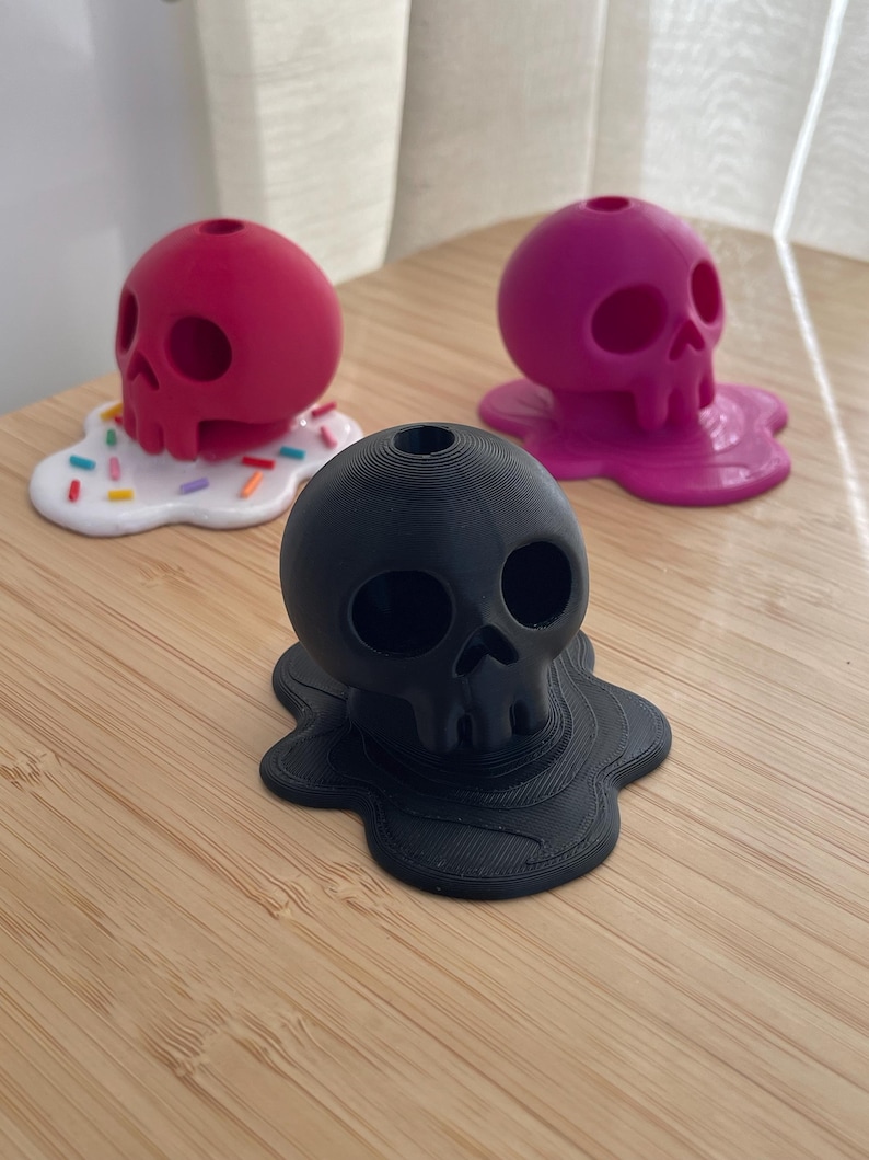 3D Printed Melting Skull Apple Pencil Holder – Goth Desk Decor - Etsy