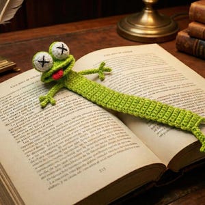 Frog Crochet Bookmark Pattern PDF, Book Lover Gift - Etsy