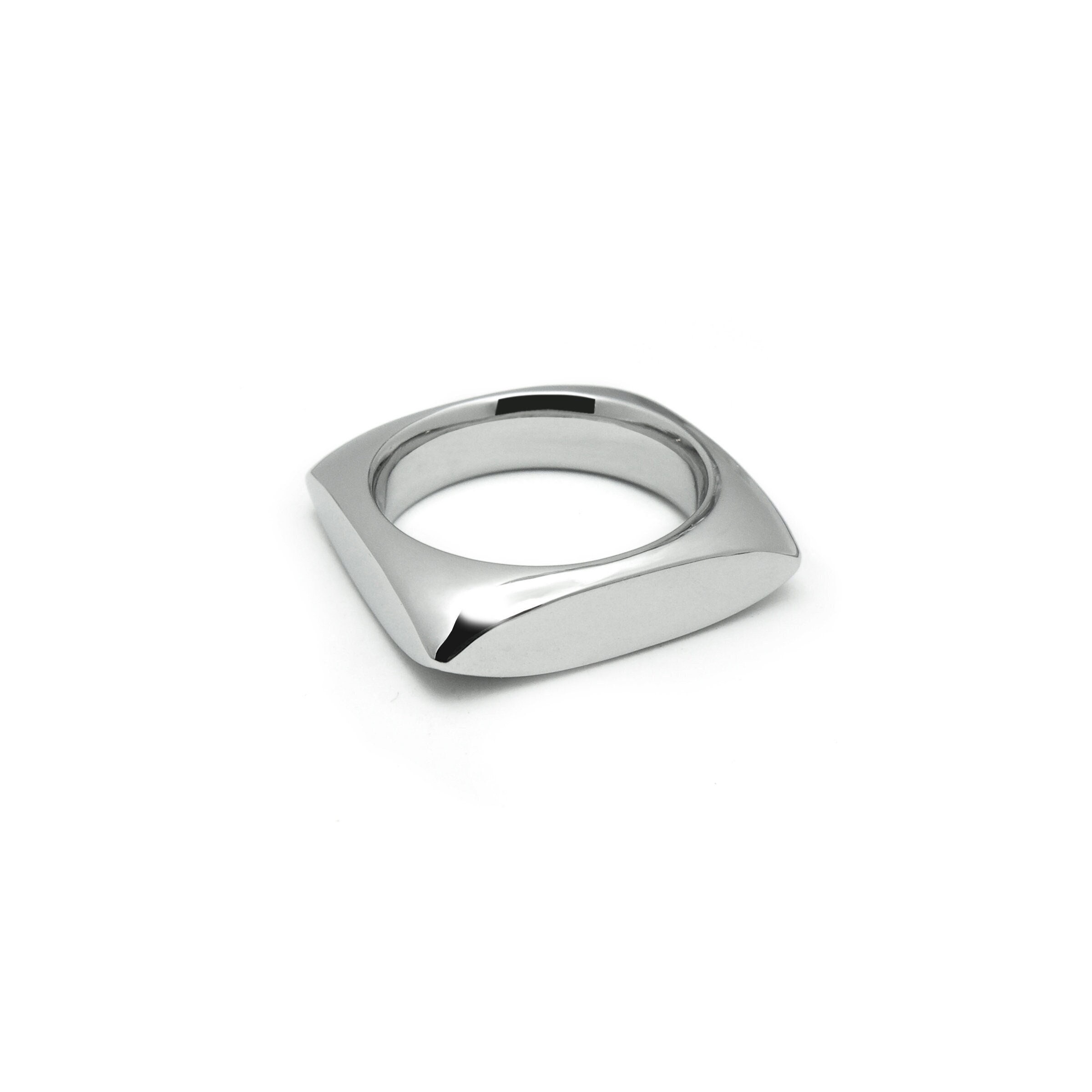 QUADRUM Square rounded band ring in stainless steel by Taormina Jewelry