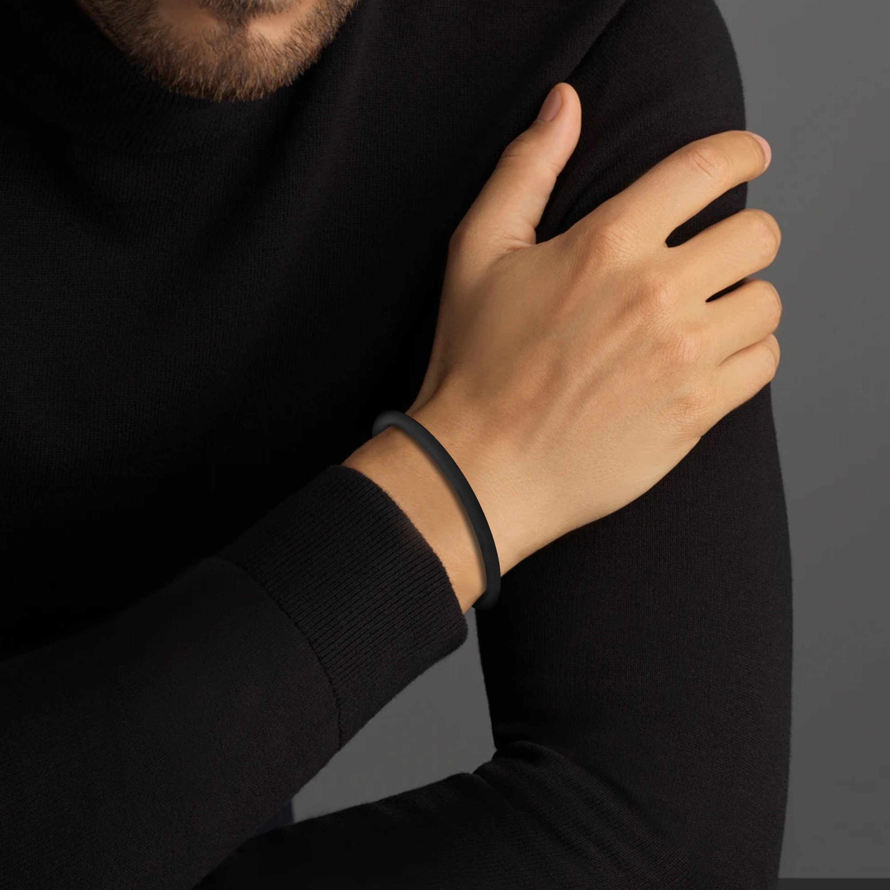 Casual simple black rubber bracelet with stainless steel by Taormina ...