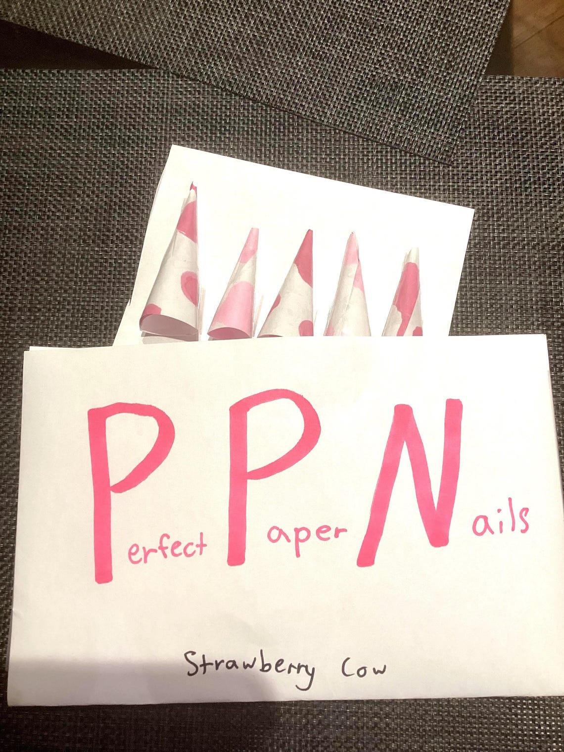 Strawberry Cow Paper Nails - Etsy