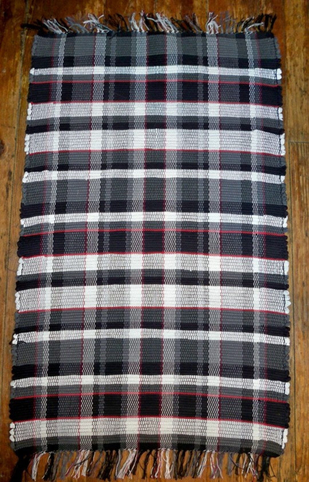 Handwoven Plaid Rag Rug - Highland Pattern - Black, Grey, White, Red ...