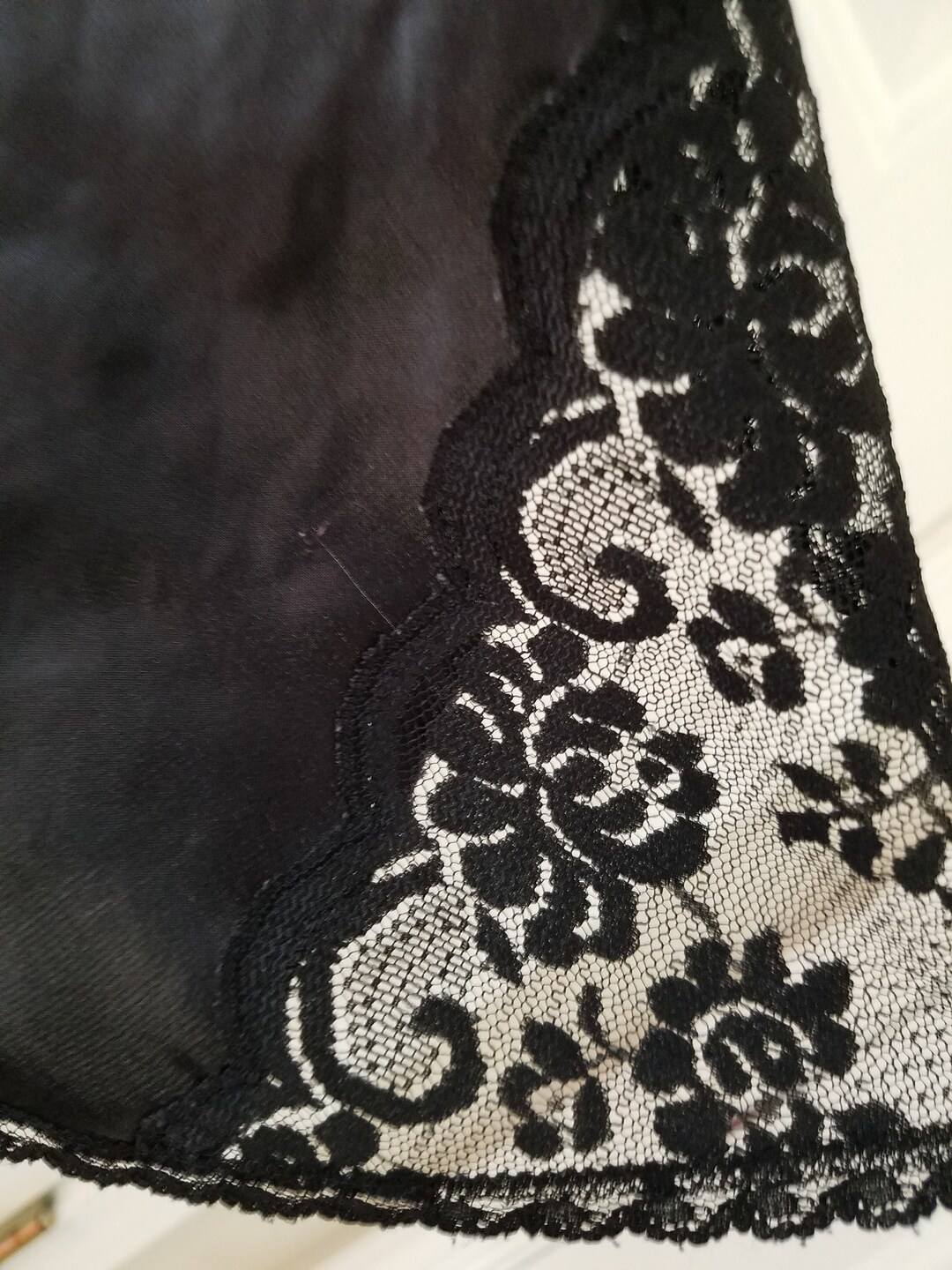Vintage Half Slip Chantilly Maidenform Lingerie Black Rose Lace Slip ...
