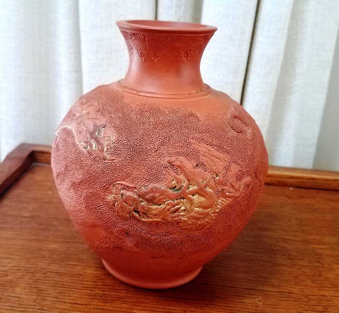Vintage Dragonware Vase Japanese Tokoname Meiji Era Dragon in Clouds ...