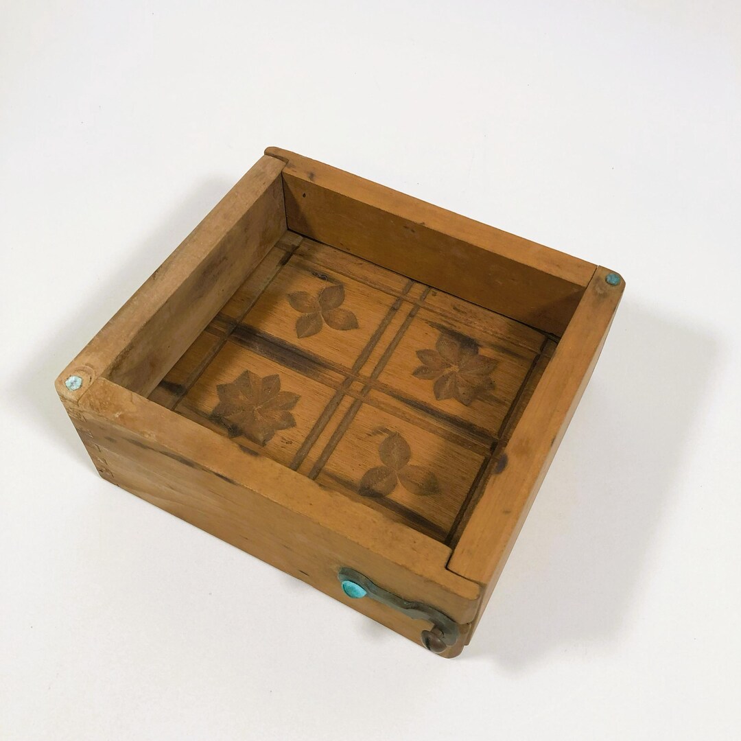 Antique 1880's Maple Wood Butter Mold Square Primitive Dove Tailed Box ...