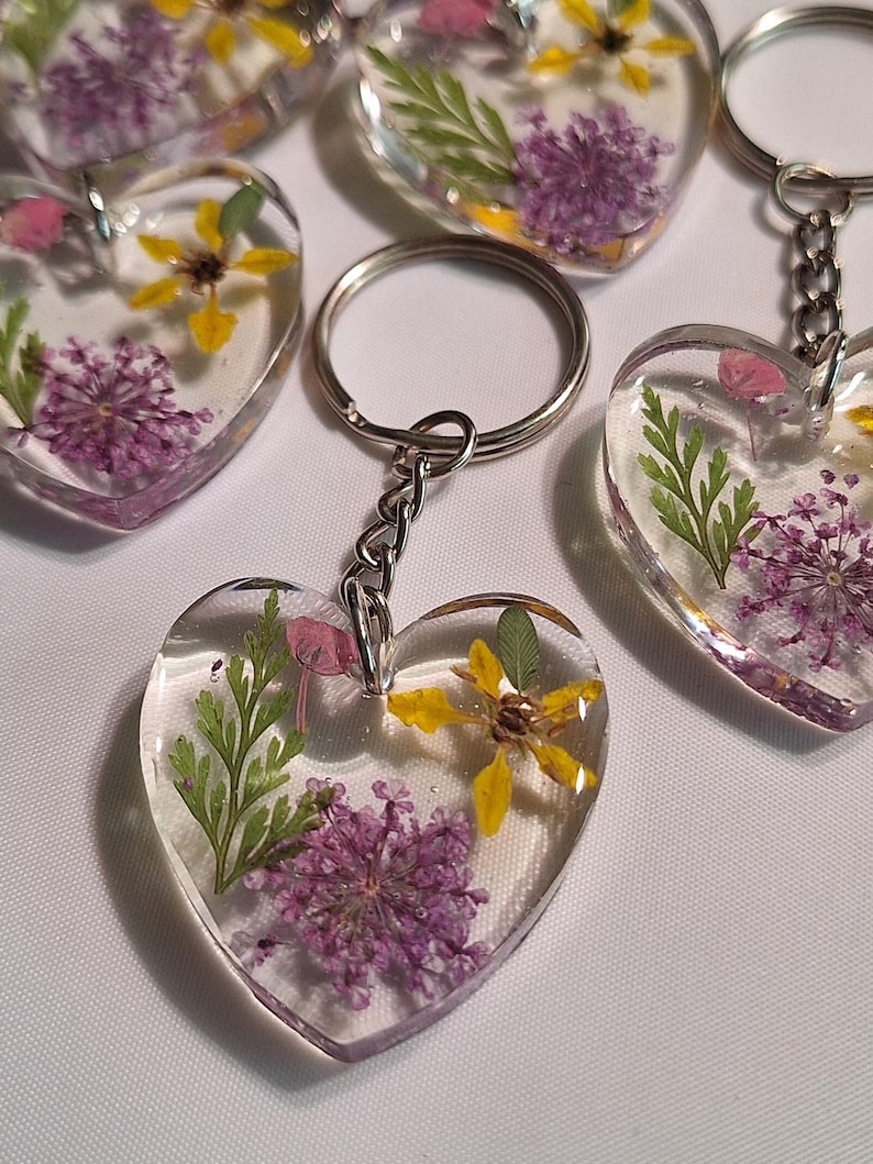 Clear Multicolor Pressed Flower Heart Resin Keychain - Etsy