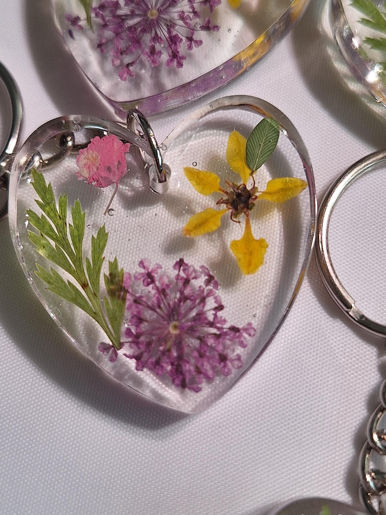 Clear Multicolor Pressed Flower Heart Resin Keychain - Etsy