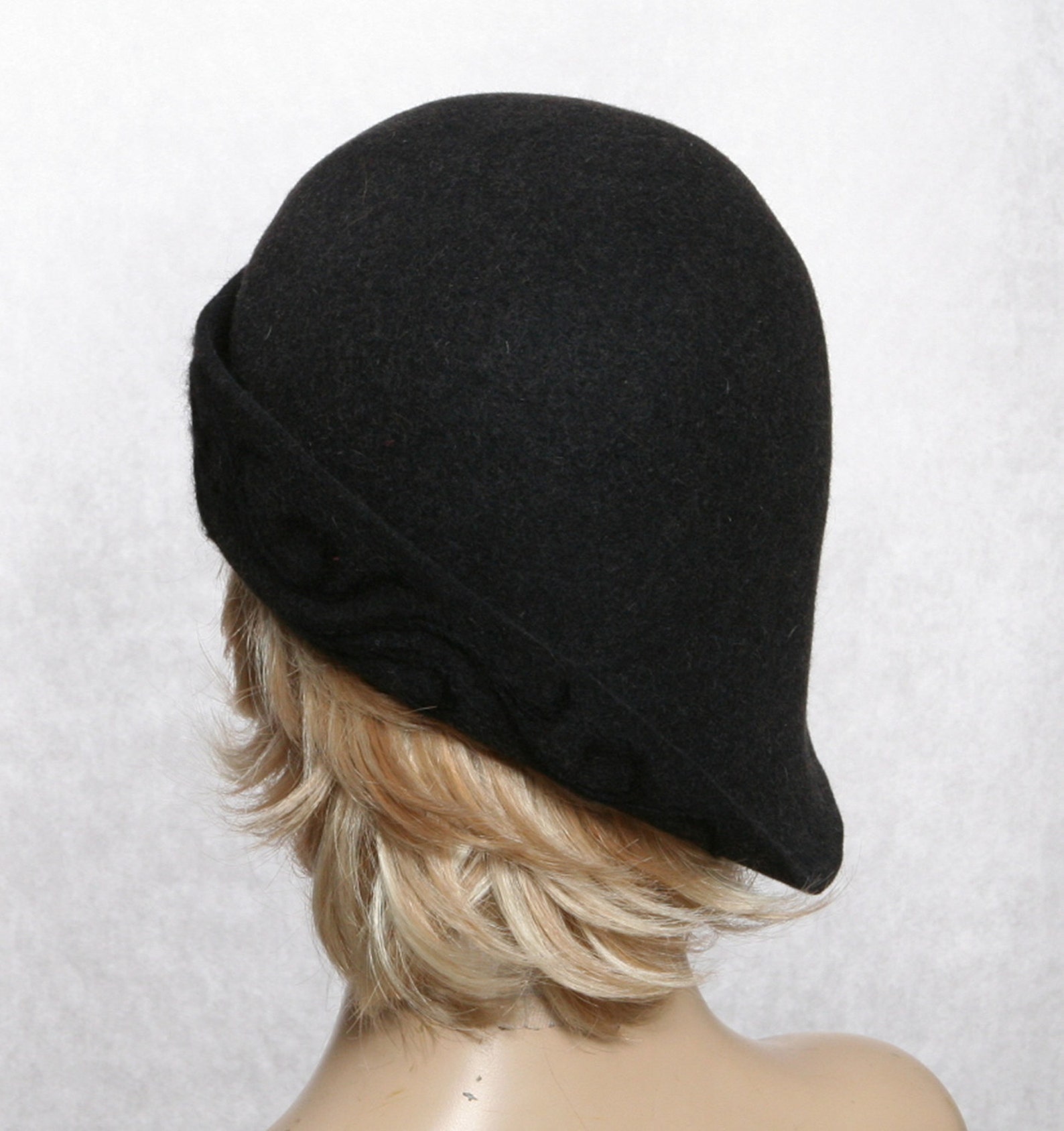 Charcoal Heather Fur Felt Cloche Hat: Hand-felted Scroll, Downton Abbey ...