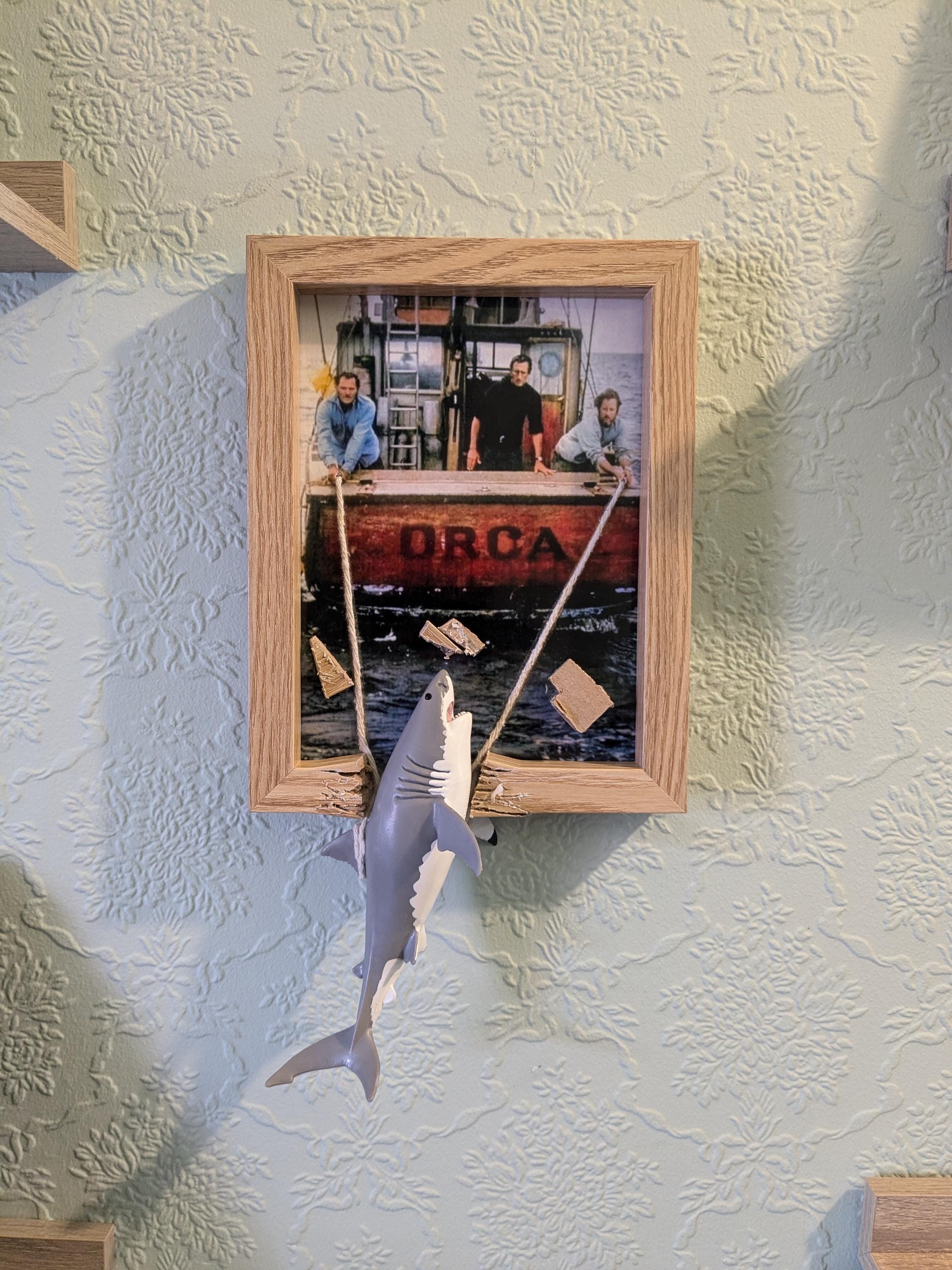 Jaws Frame - Etsy