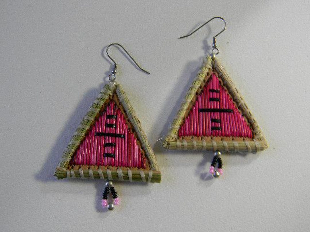 Porcupine Quilled, Triangle Earrings, Cherry Red, (1QTR) - Etsy