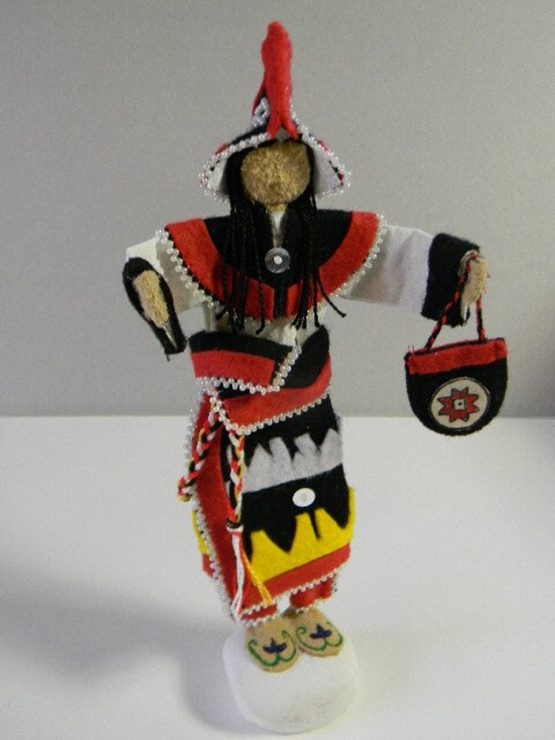 Mi'kmaq Woman "spirit Doll," Post Contact, Beaded Wool Cloth, With Bag ...