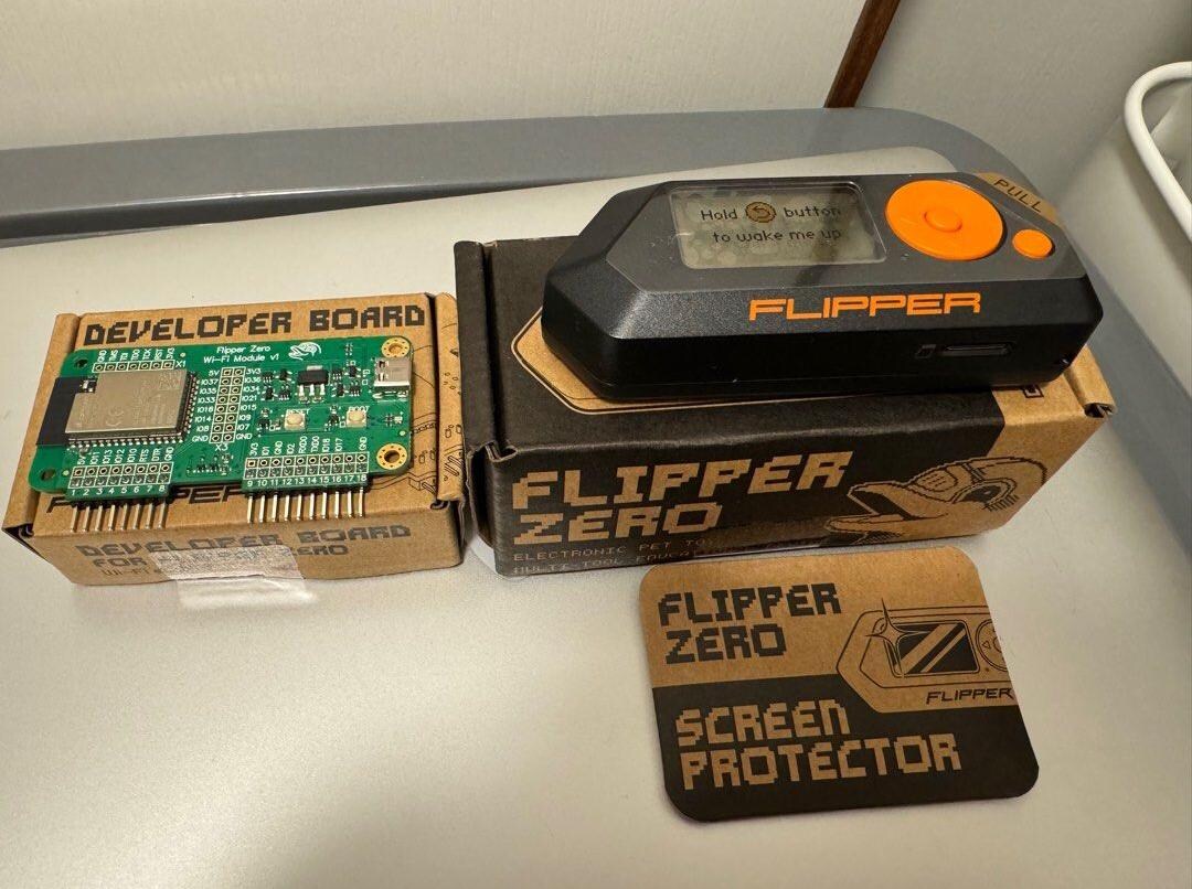 Flipper Zero Black Complete Come With Sd Card 32gb Wifi Board - Etsy
