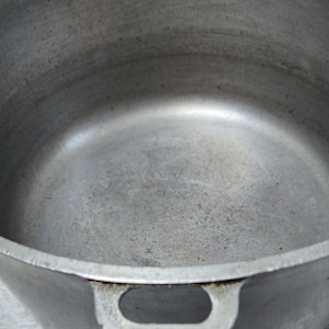 Vintage 8 Quart Aluminum Kettle W/ Bail Handle by Household Institute ...
