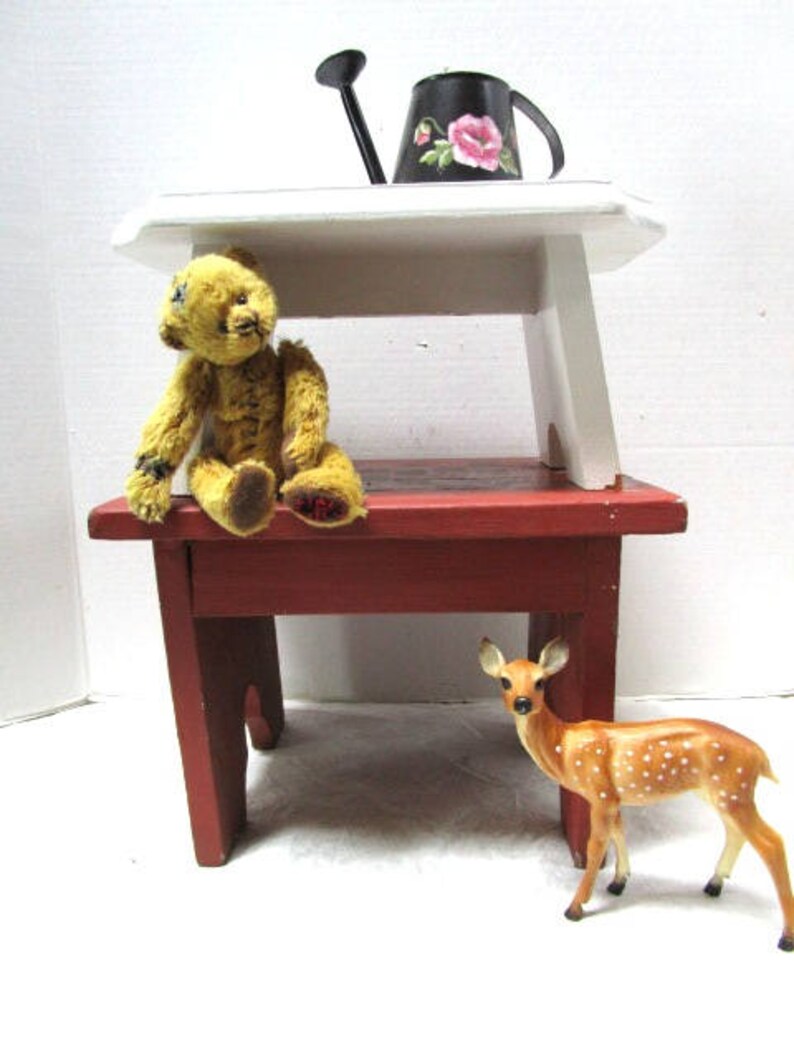 Vintage Wooden Stool Rust Red W/ Stencil Primitive Farmhouse - Etsy