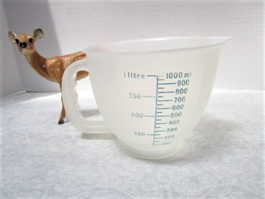 Vintage Tupperware Measuring Cup: 1 Quart Mix N Store Pitcher - Etsy