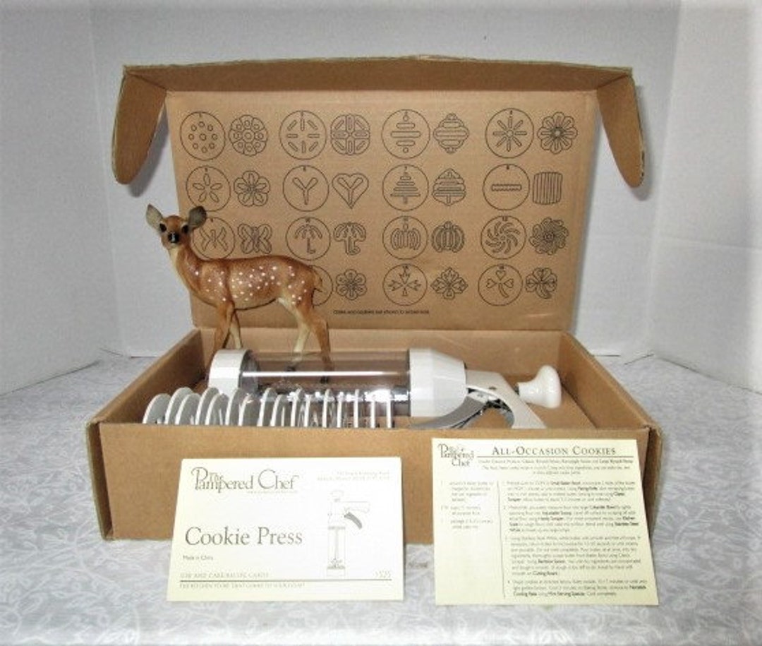 Retired Pampered Chef Cookie Press 1525 Complete Set W/ 16 Discs ...