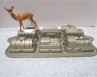 Train Cake Pan Mold - Etsy