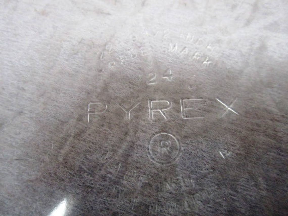 2 Vintage Pyrex PIE PLATES Clear Glass Fluted Rim Flavor Saver - Etsy